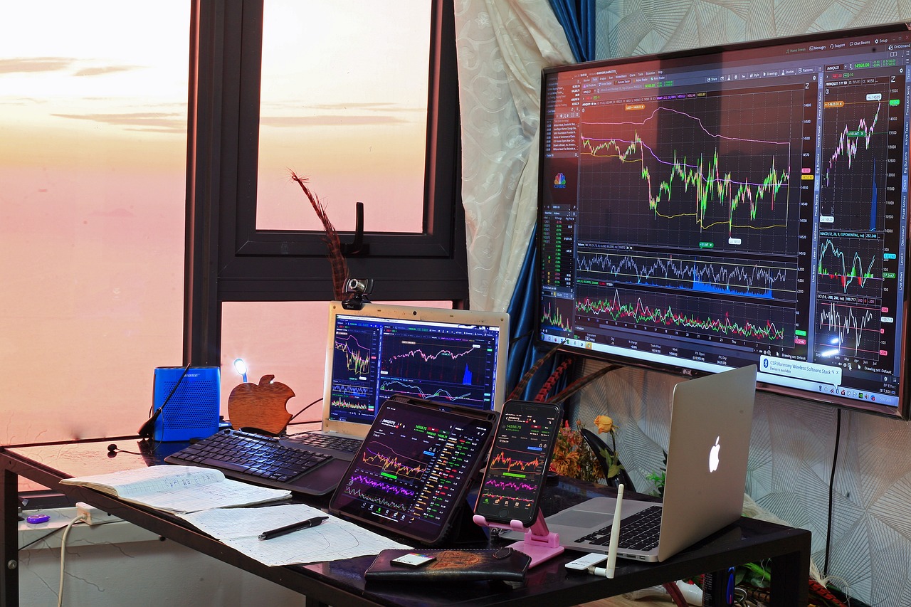 Quels sont les avantages et les désavantages du trading en ligne