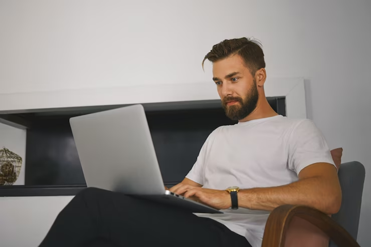 Oû est le tilde sur un Mac